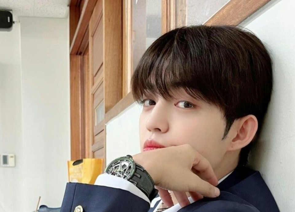 第1話：:Prolog（:Moon Dust）｜無料スマホ夢小説ならプリ小説 byGMO