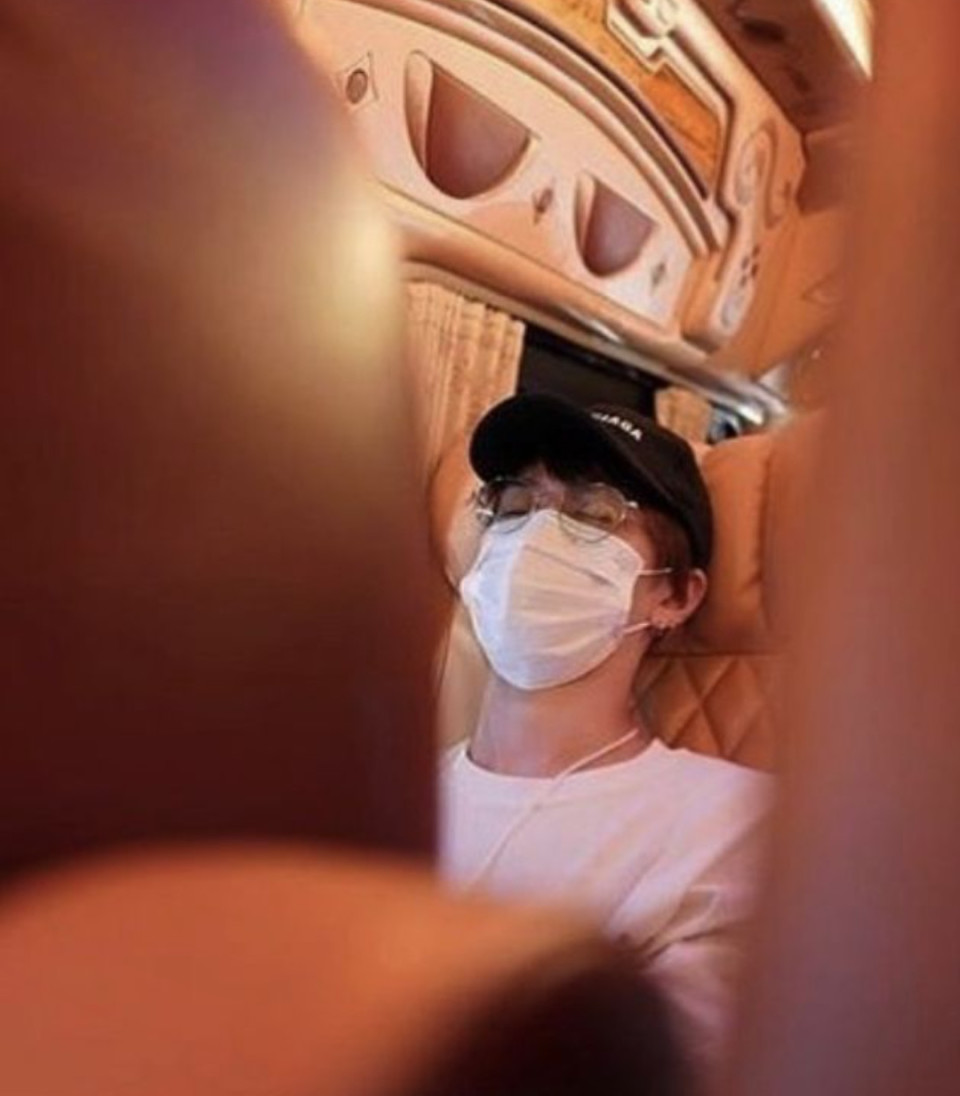 第10話：ﾆﾔﾘ😎（SnowManとの暮らし⋆⸜💡⸝⋆インスタVer．）｜無料スマホ夢小説ならプリ小説 byGMO