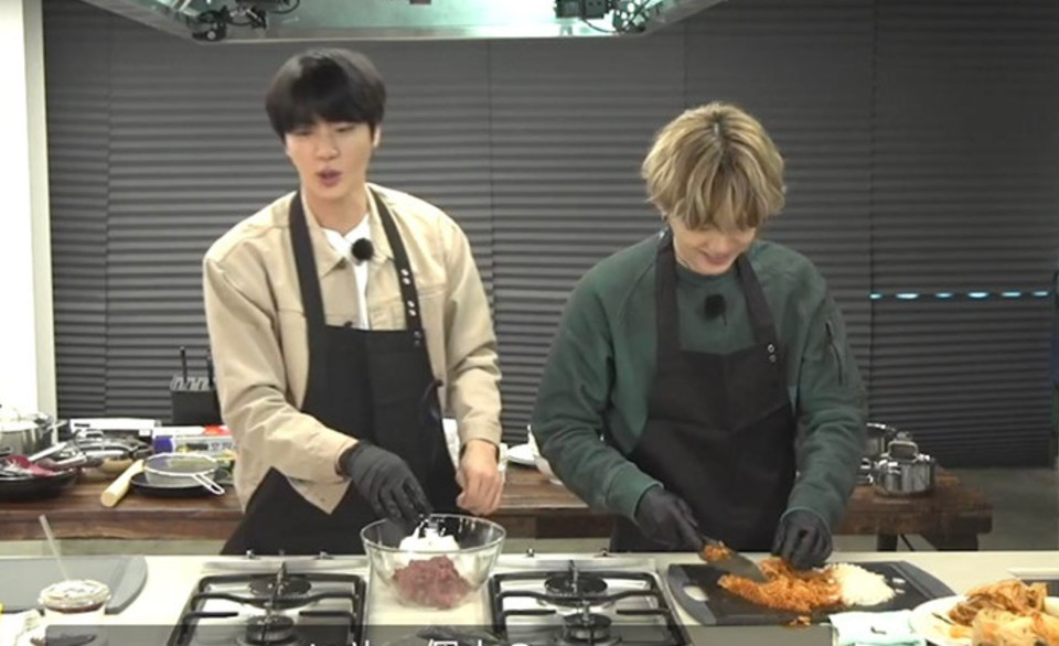 第14話：🕊 𓂃𓈒 𓂂𓏸（ユンギの彼女はBTSの姫）｜無料スマホ夢小説ならプリ小説 byGMO